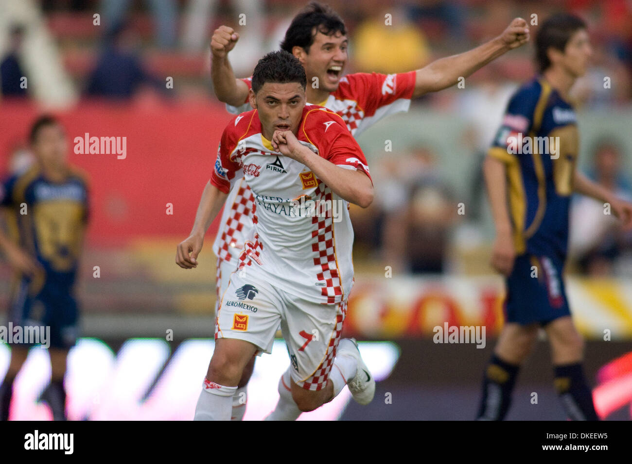 May 13, 2009 - Zapopan, Jalisco, Mexico - ADRIAN MORALES (R) soccer ...