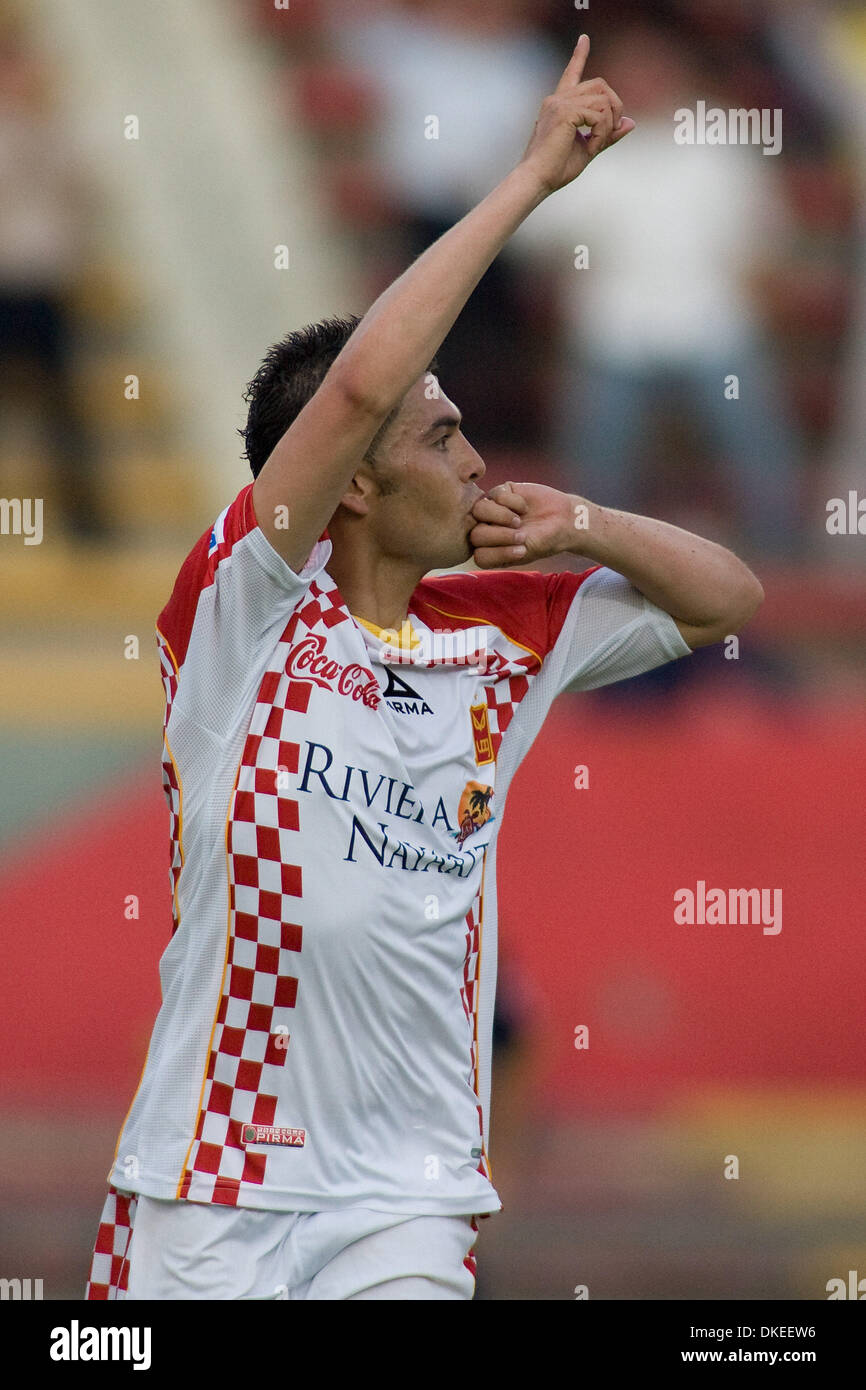 May 13, 2009 - Zapopan, Jalisco, Mexico - ADRIAN MORALES (R) soccer ...
