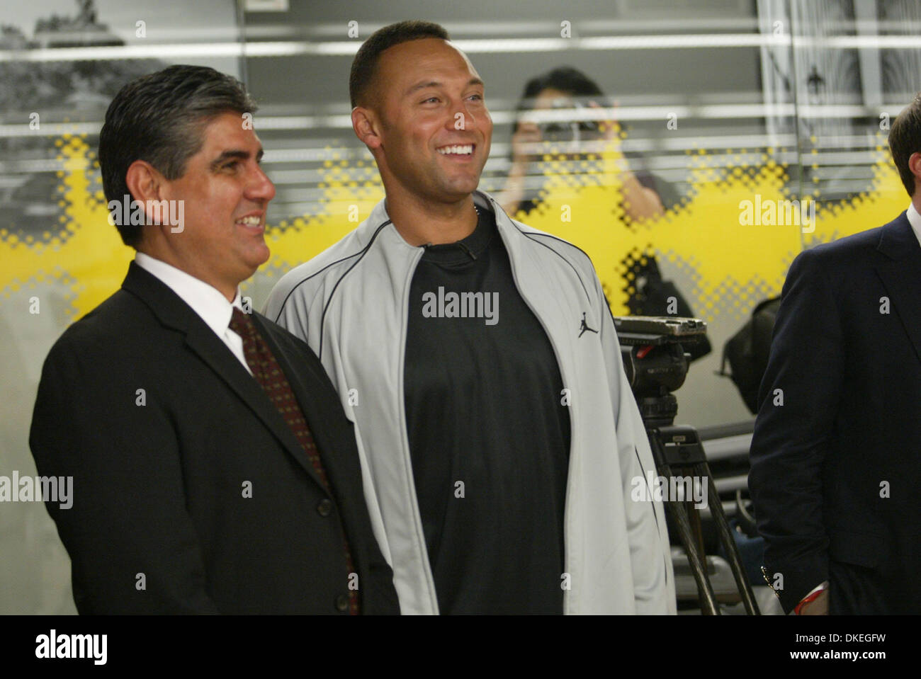 24 hour fitness hi-res stock photography and images - Alamy