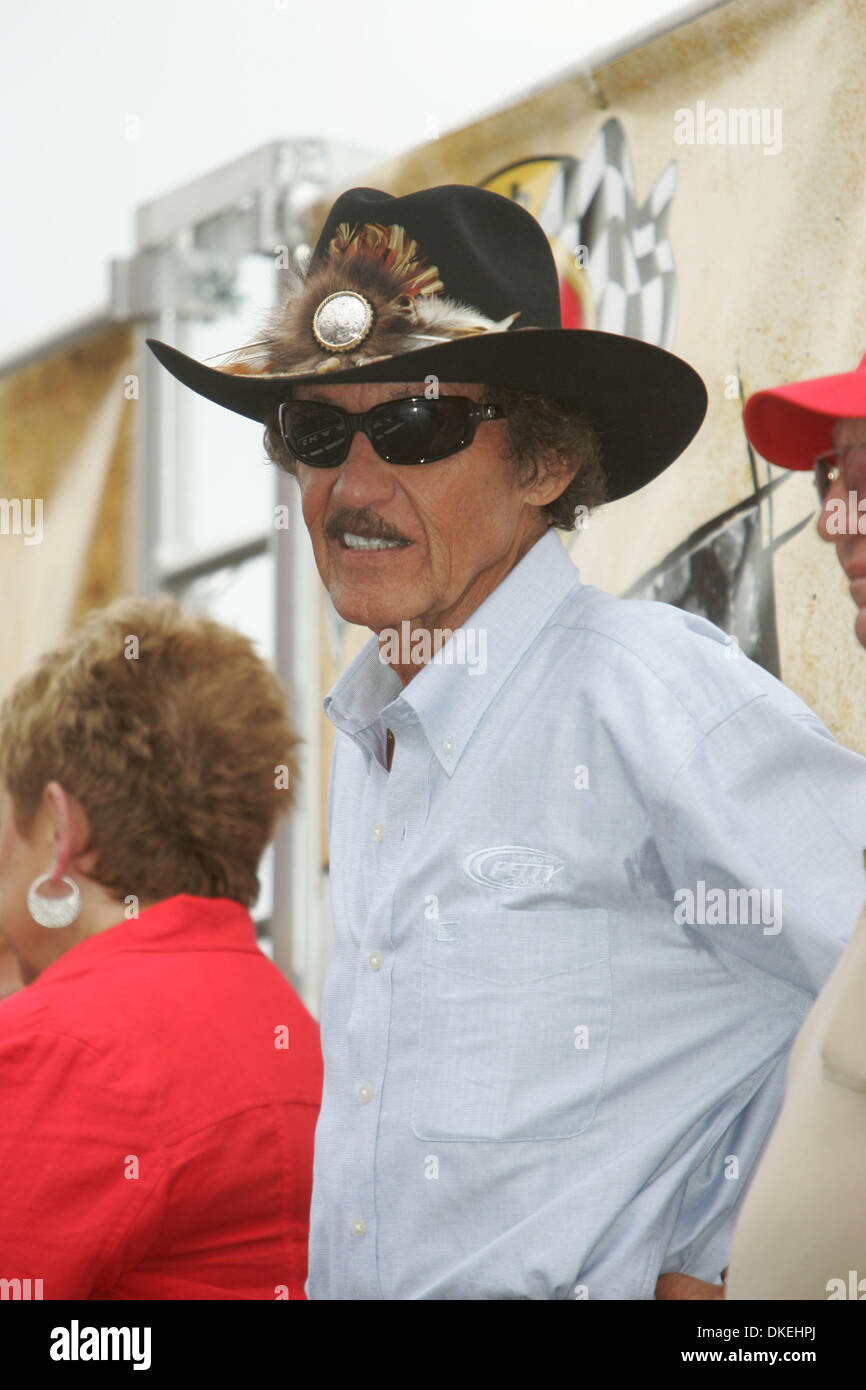 Richard petty motor hi-res stock photography and images - Alamy