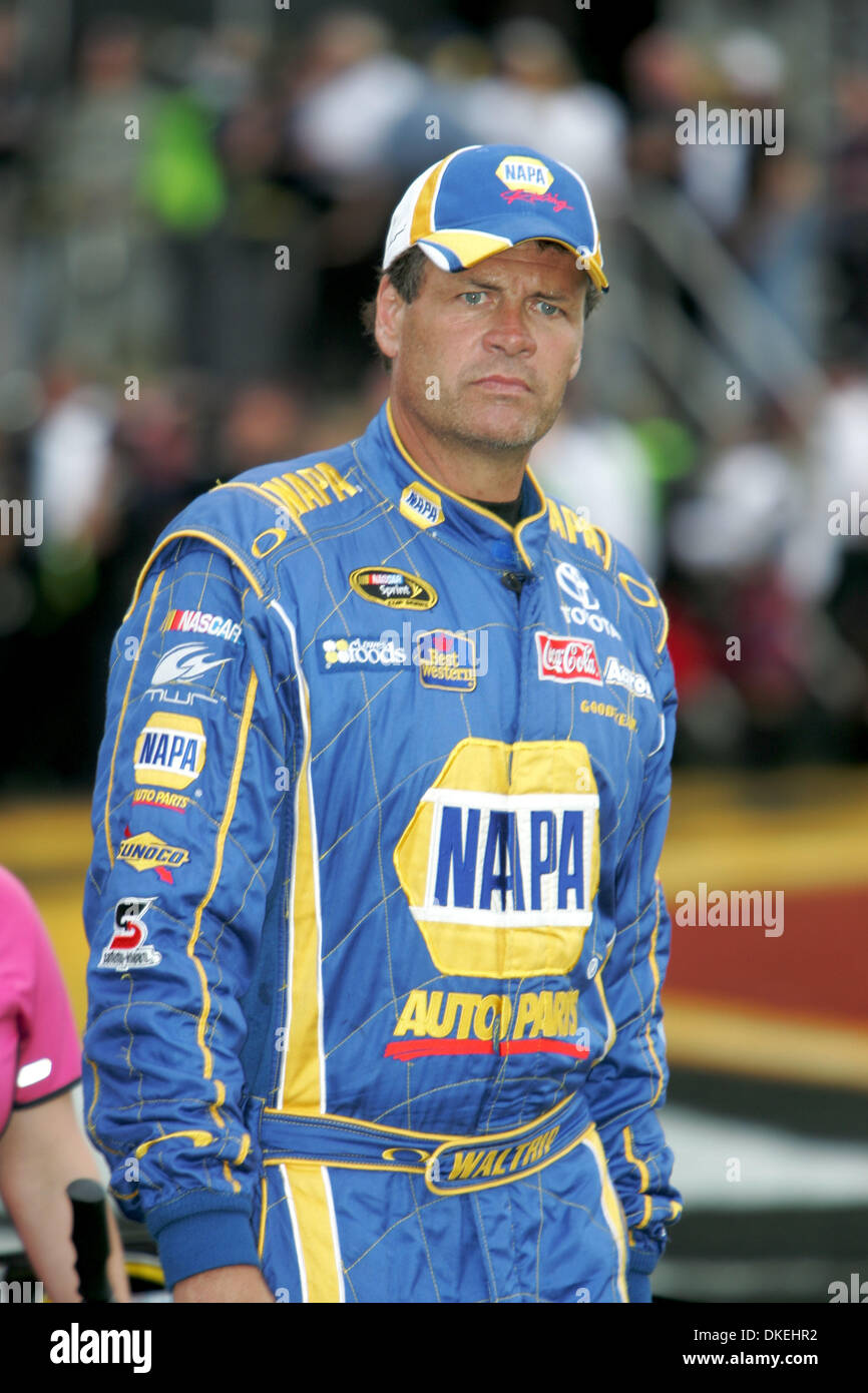 Michael Waltrip High Resolution Stock Photography and Images - Alamy