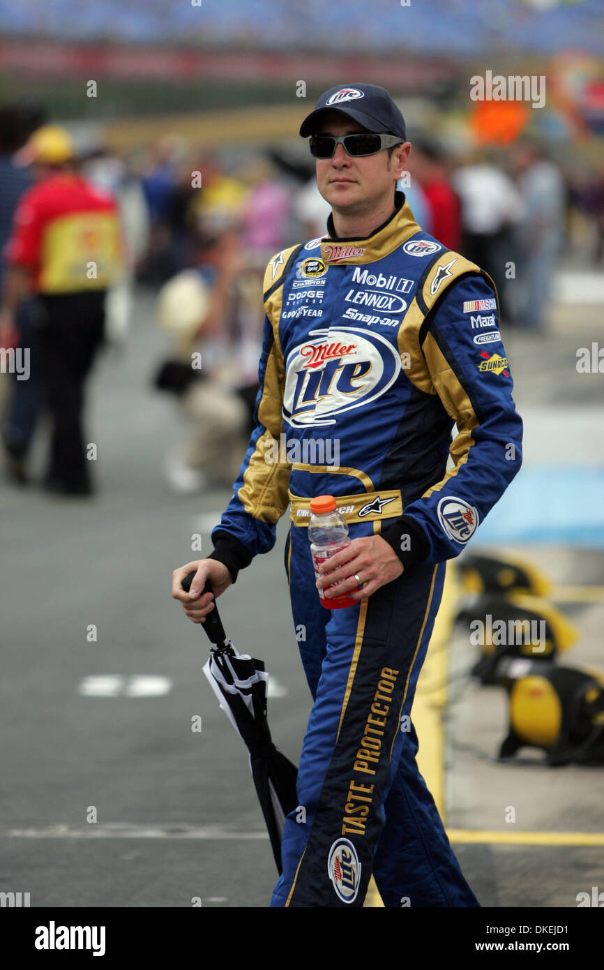 Kyle busch 2009 hi-res stock photography and images - Alamy