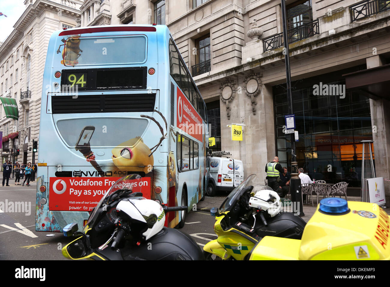 Number 94 bus hi-res stock photography and images - Alamy
