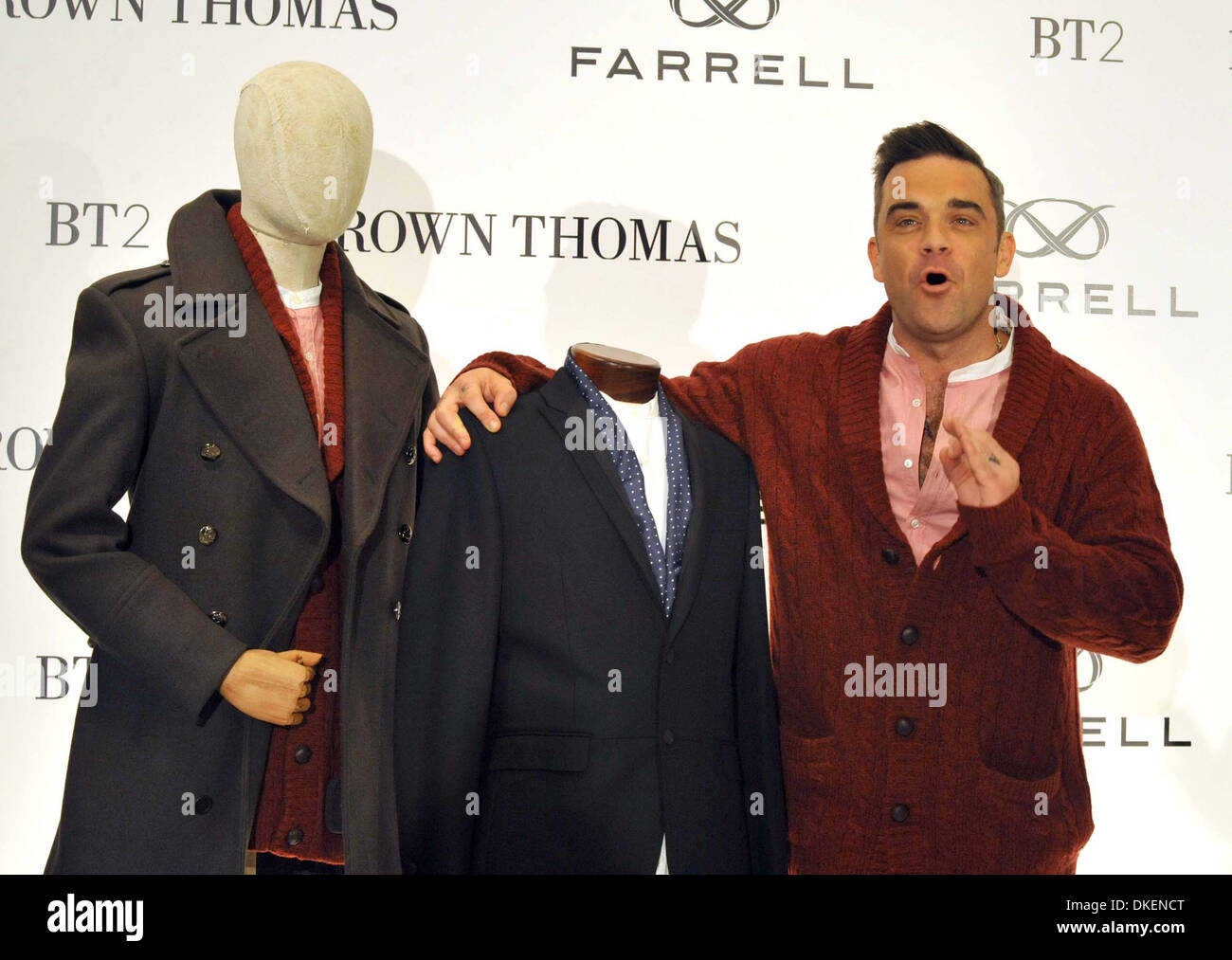 Robbie Williams launches his new menswear clothing label 'Farrell ...