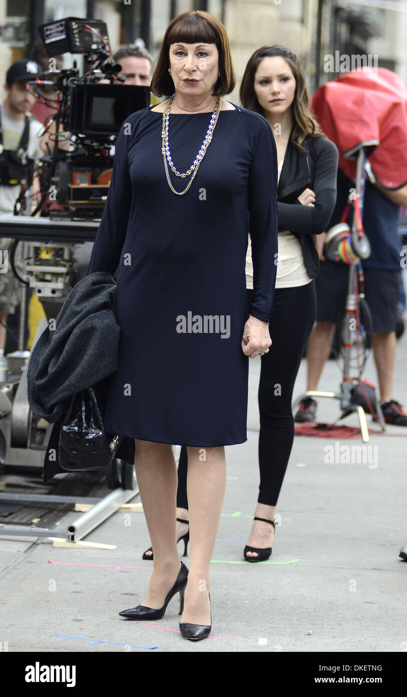 Anjelica Huston And Katharine Mcphee On Set Of New Nbc Television Show