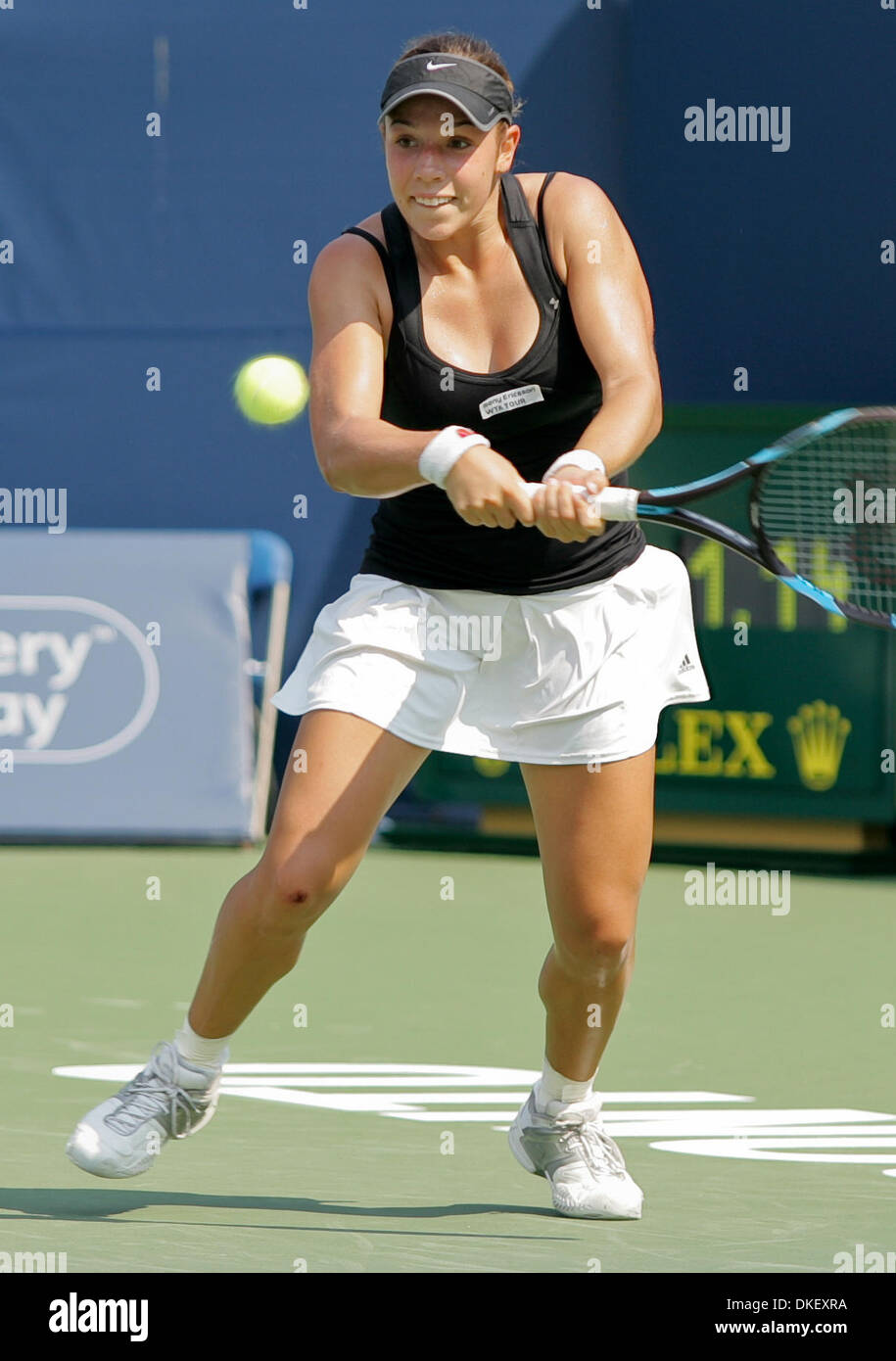 Sharon fichman hi-res stock photography and images - Alamy