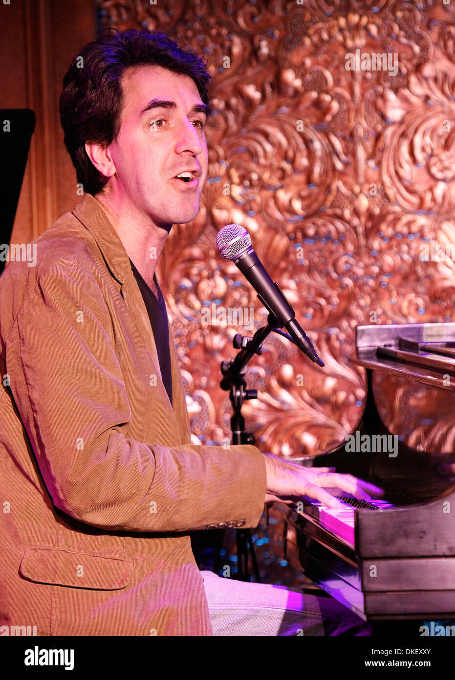 Jason Robert Brown in rehearsals for his concert at '54 Below ...