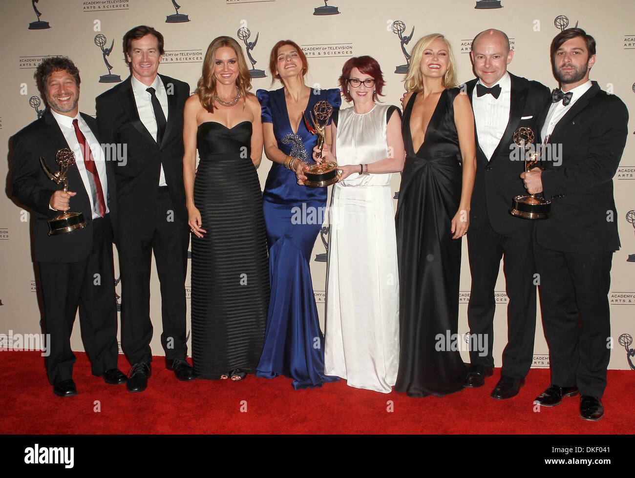 Erinn Hayes Lake Bell Megan Mullally Malin Akerman and Crew for ...