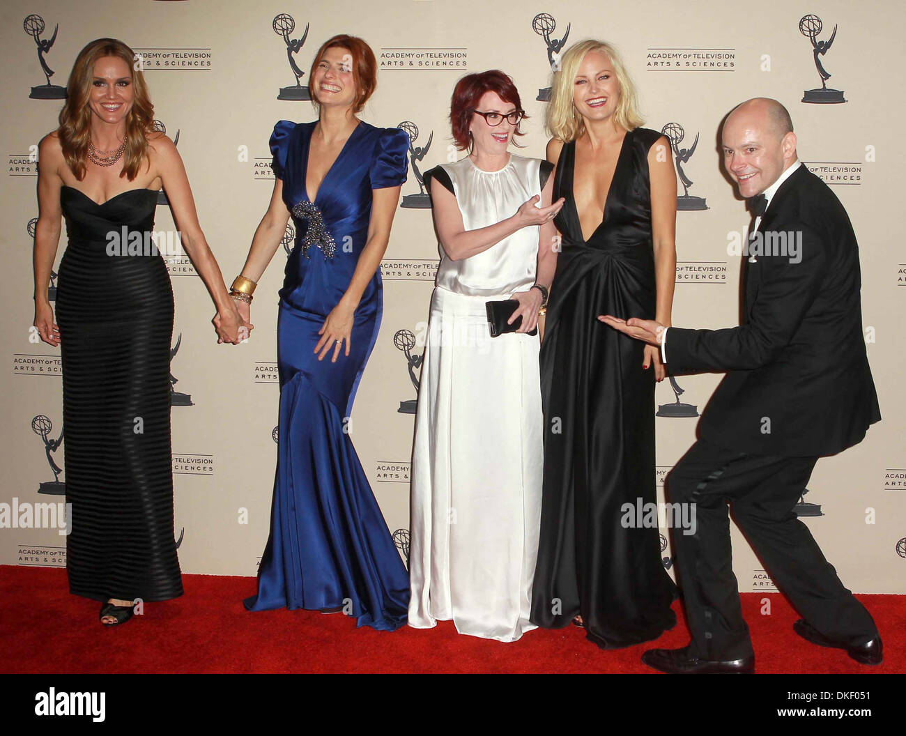 Erinn Hayes Lake Bell Megan Mullally Malin Akerman and Crew for ...