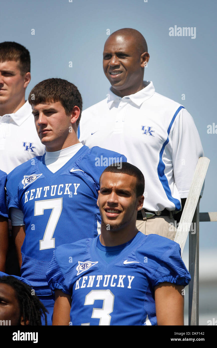 Joker Phillips was on the top row on the right for the team photo ...