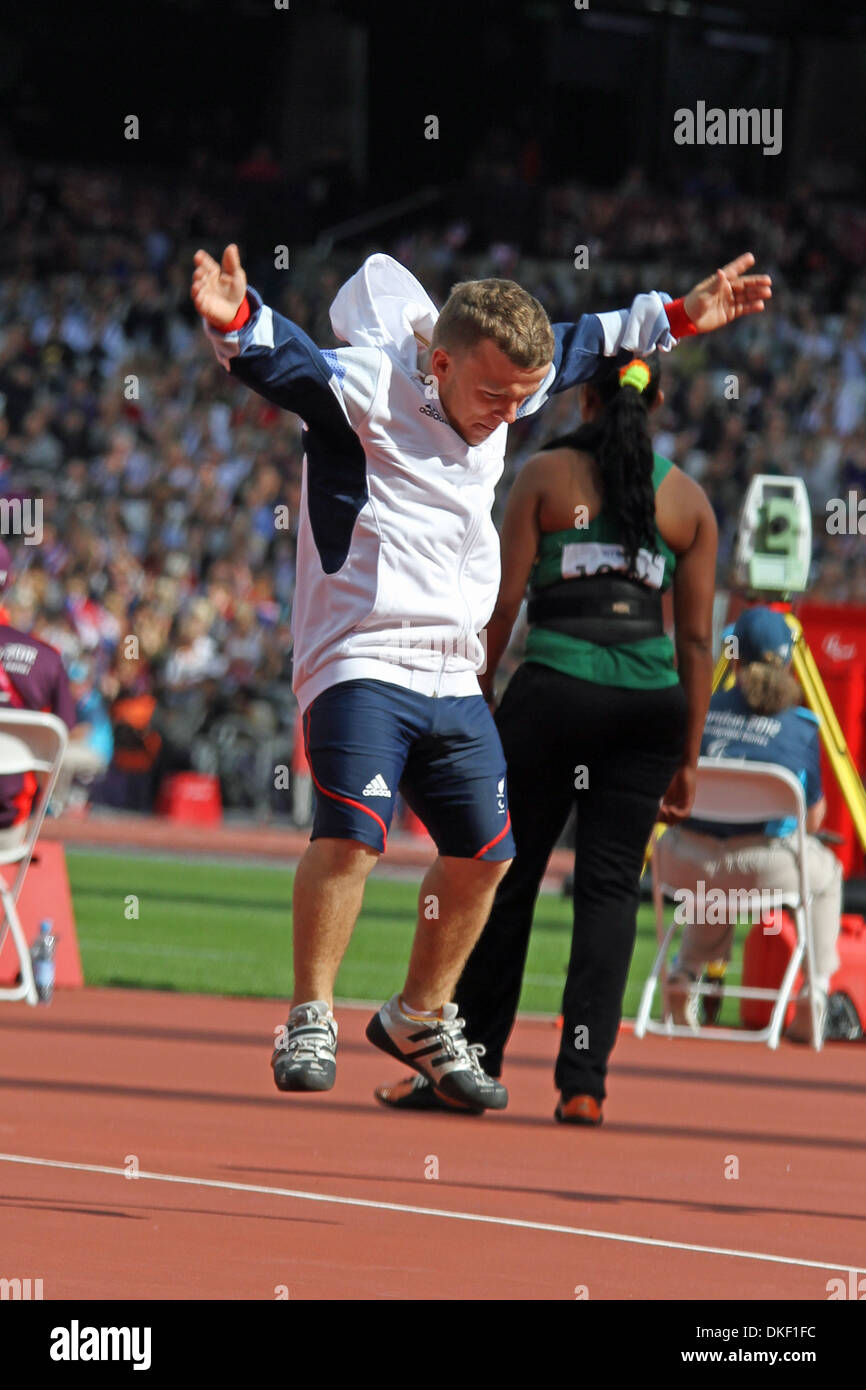 Kyron Duke GB plays to the crowd before the Men's shot put - F40 at the ...