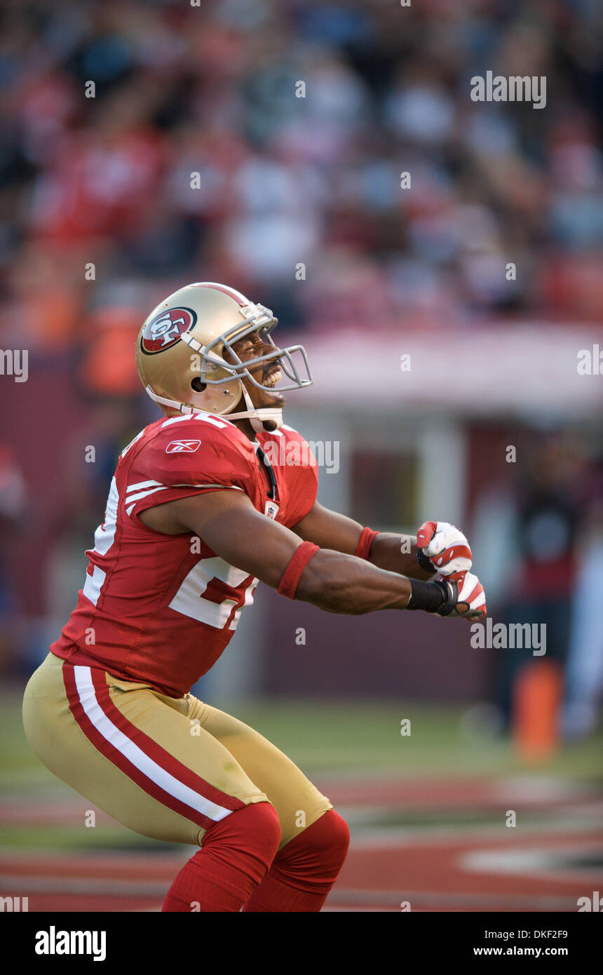 14 August 2009: San Francisco 49ers DB Nate Clements (22) celebrates ...