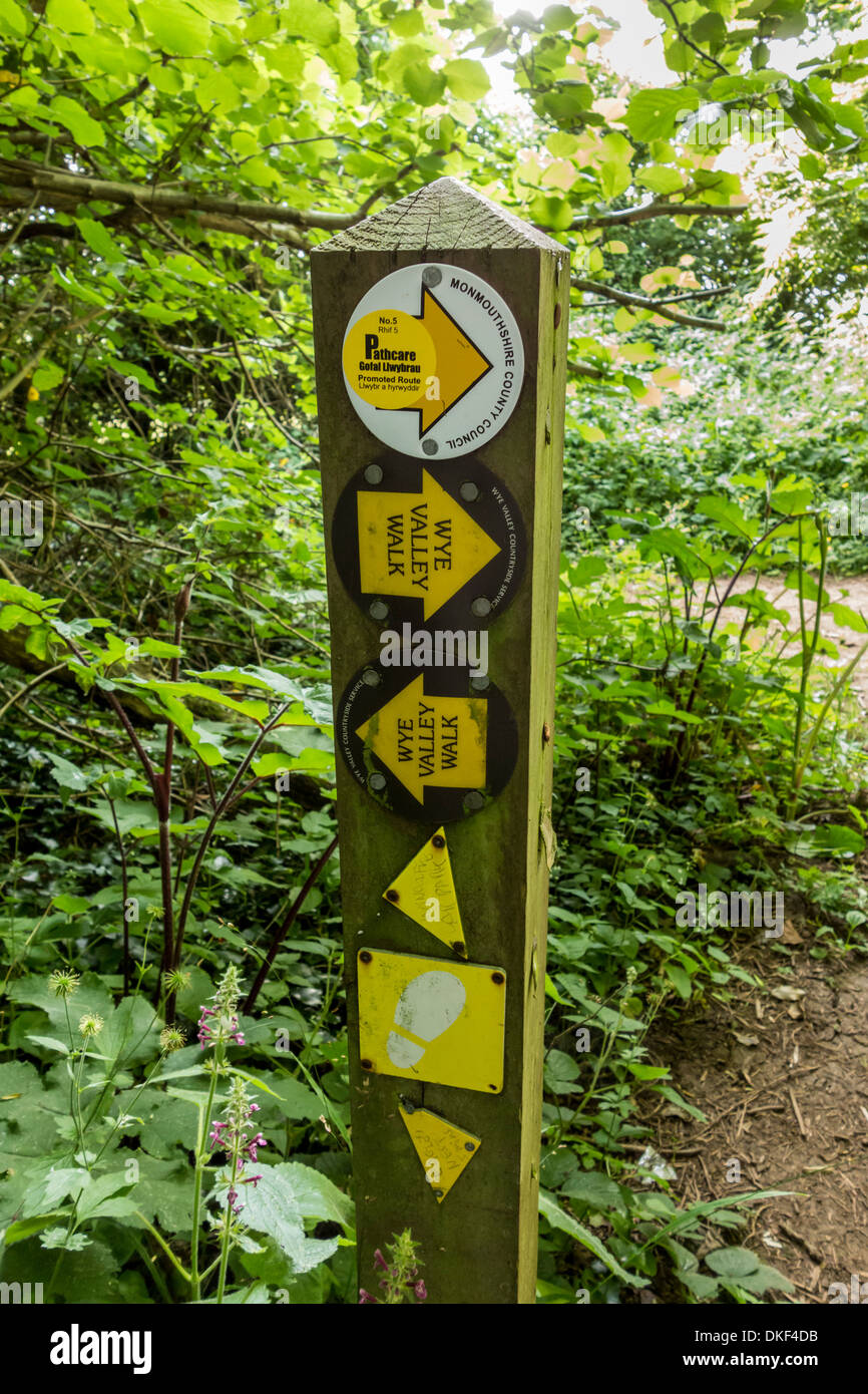 Wye Valley Walk sign, Monmouthshire, Wales Stock Photo - Alamy