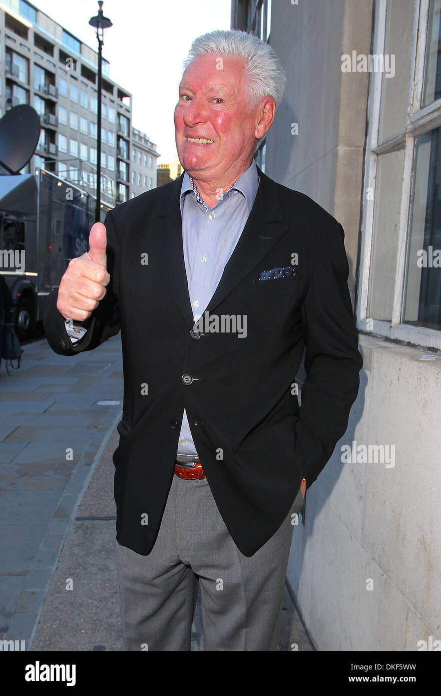 Roy walker hi-res stock photography and images - Alamy