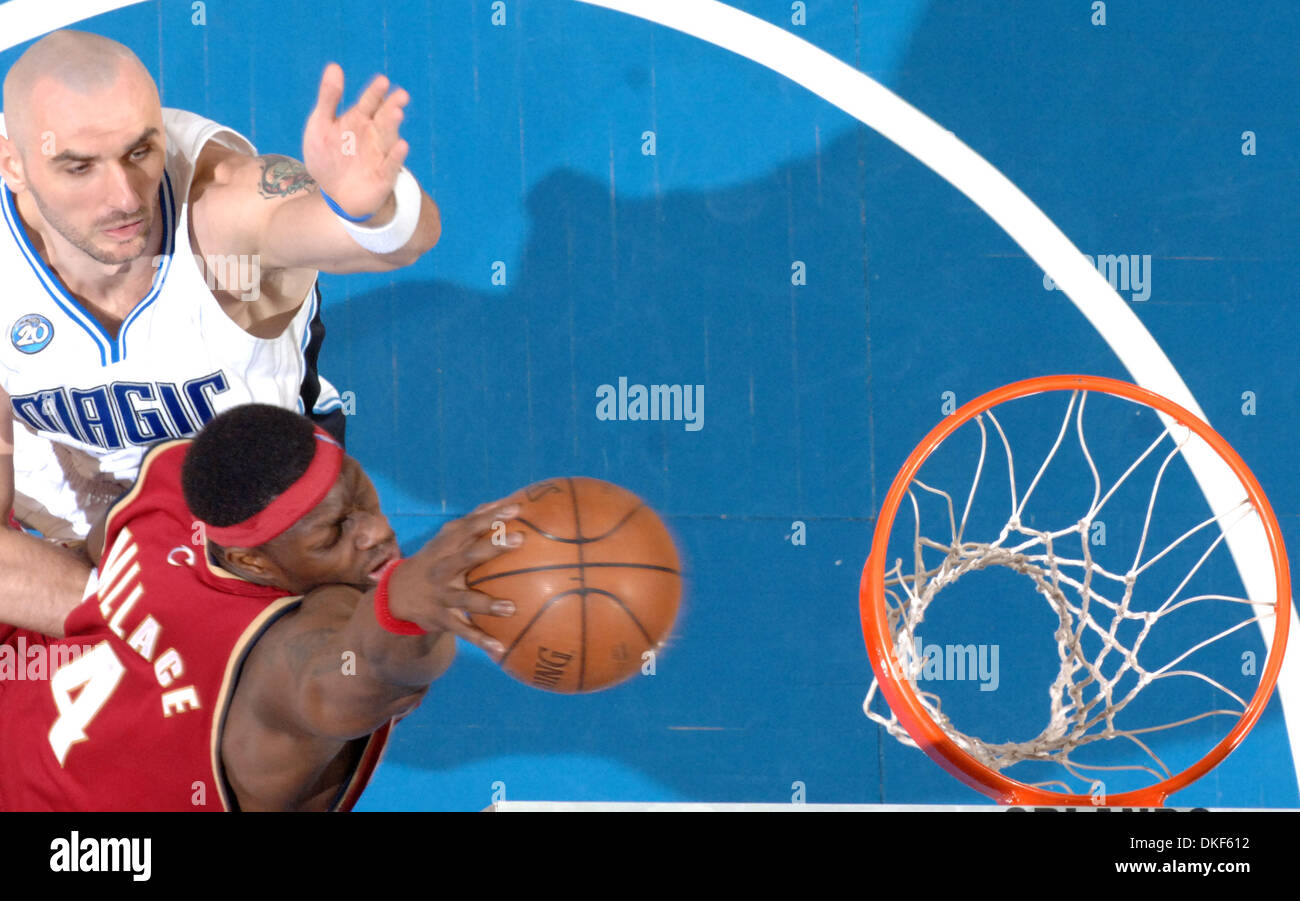 Ben wallace dunks hi-res stock photography and images - Alamy