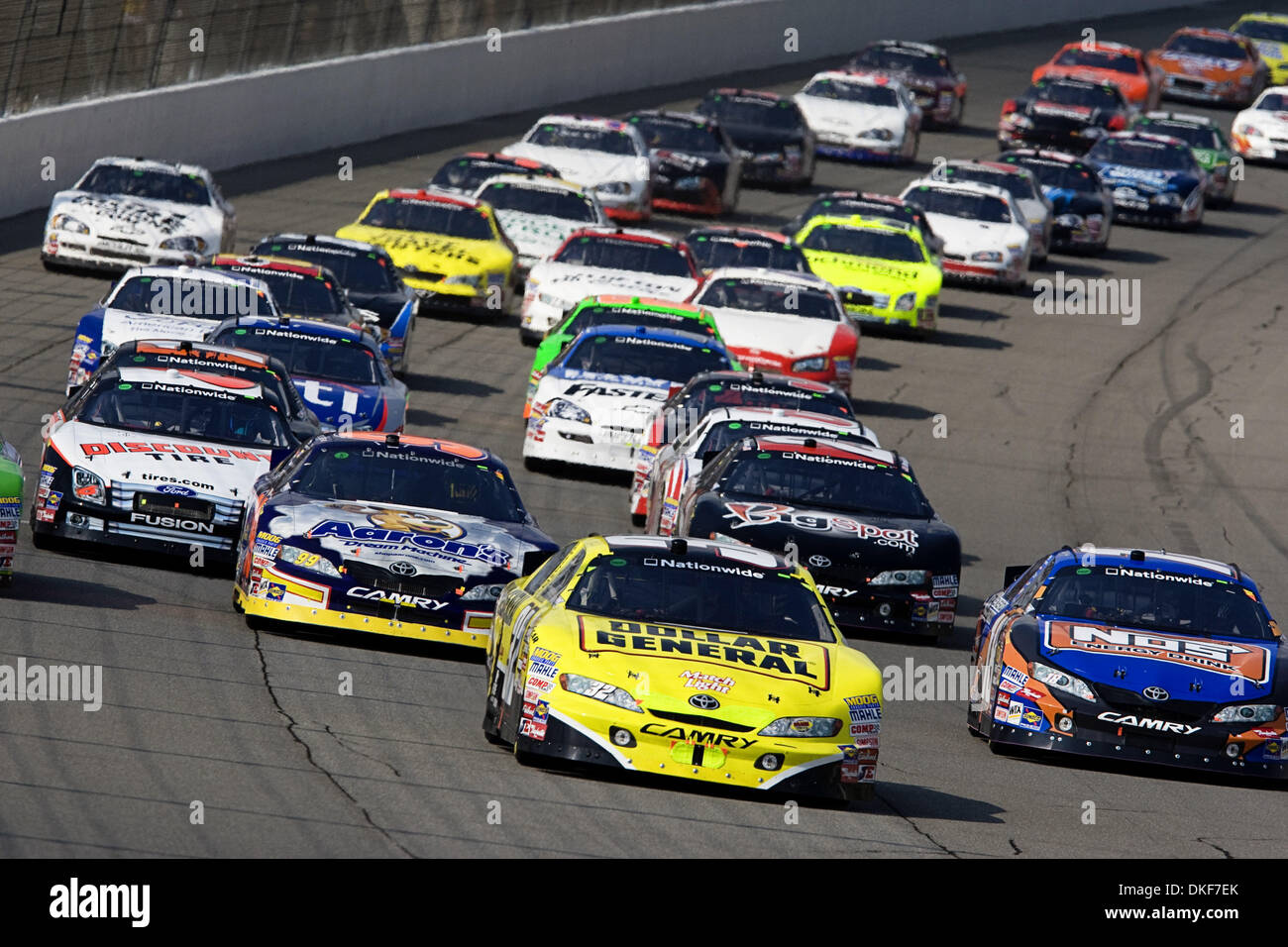 15 August 2009: Drivers start the NASCAR Nationwide Series CARFAX 250 ...