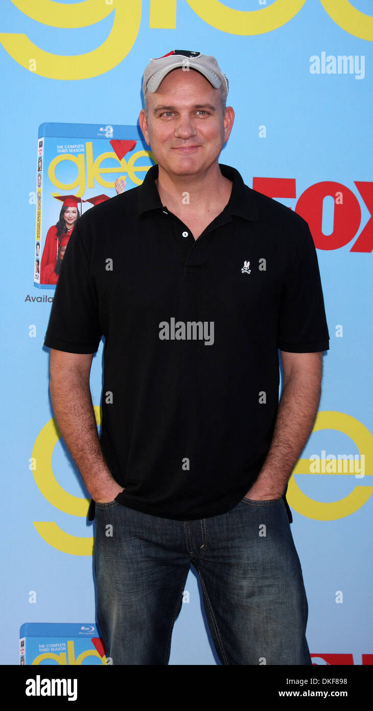 Mike O'Malley "GLEE" Premiere Screening And Reception at Paramount ...