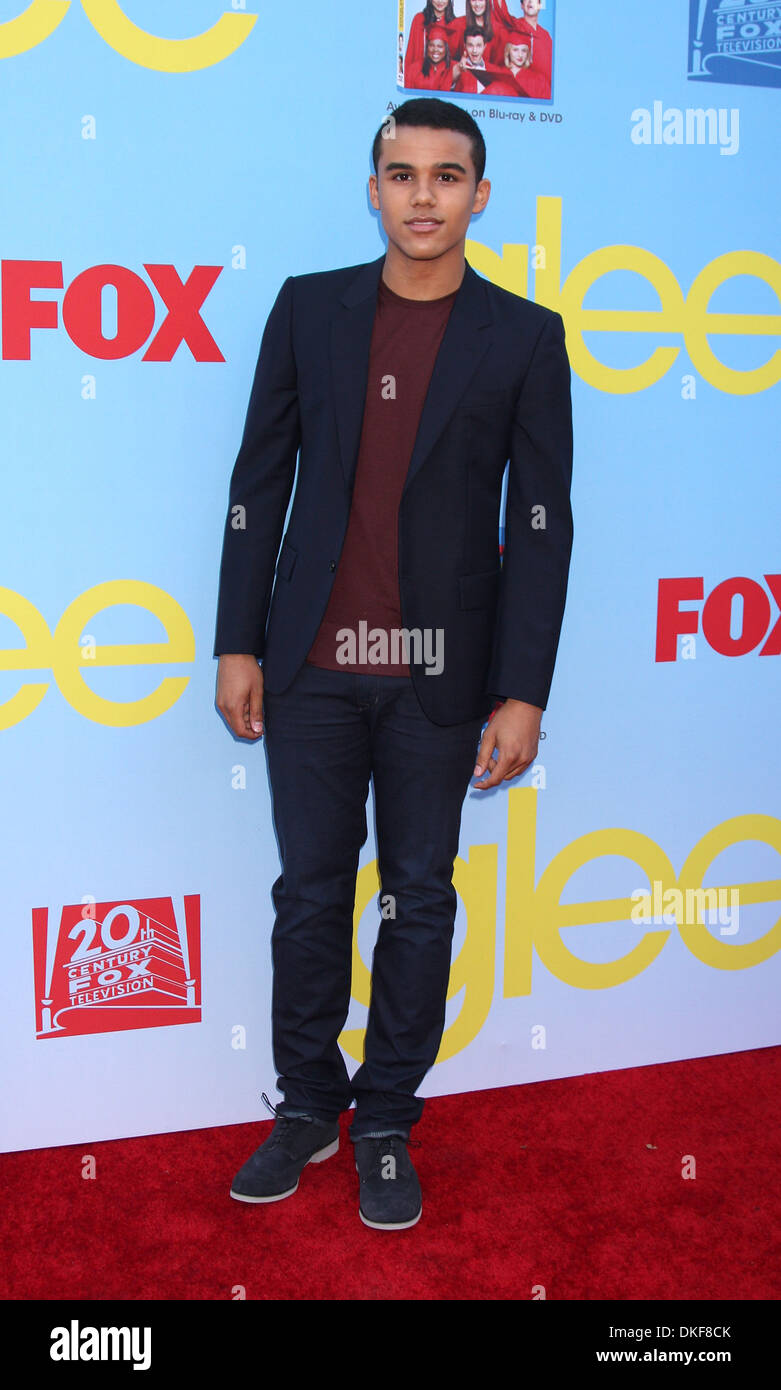 Jacob Artist "GLEE" Premiere Screening And Reception at Paramount ...