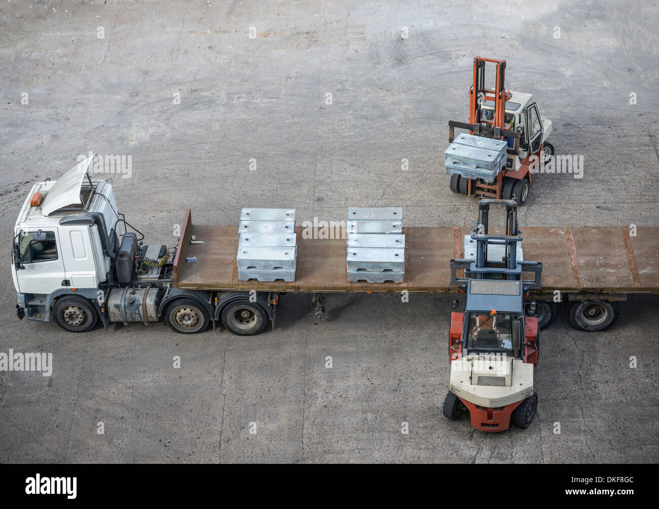 Loading point hi-res stock photography and images - Alamy