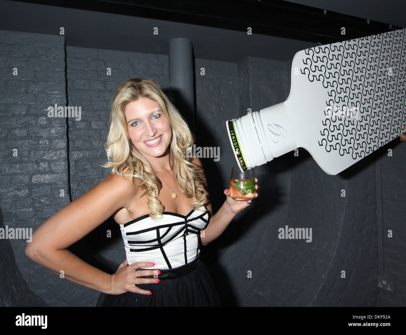 Francesca Hull aka Cheska Hull Gordon's Gin Limited Edition Bottle ...