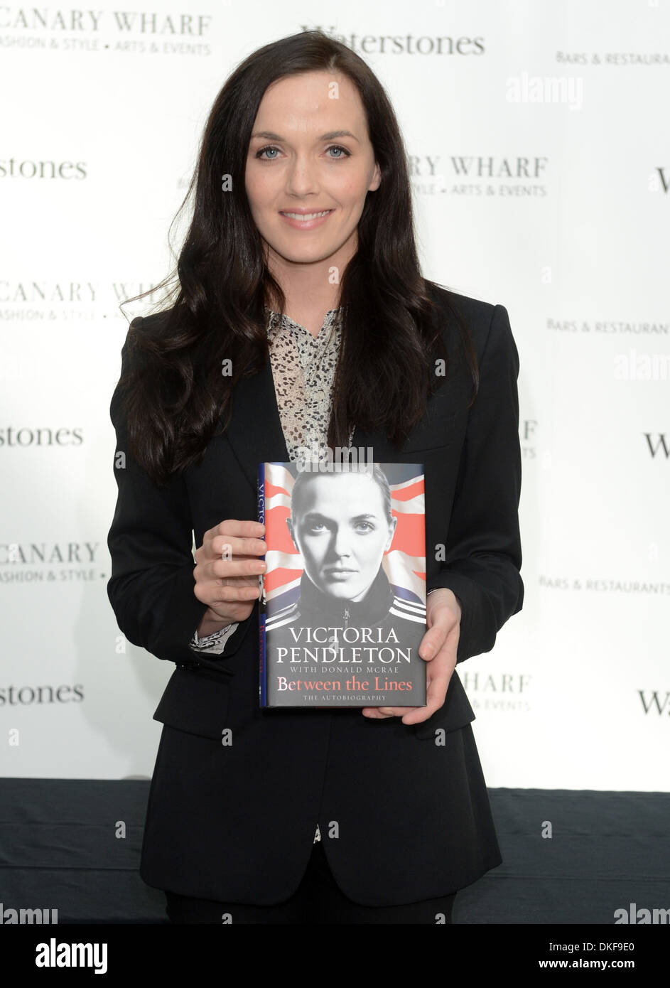 Team GB 2012 Olympic Gold Medalist Victoria Pendleton signs her book ...