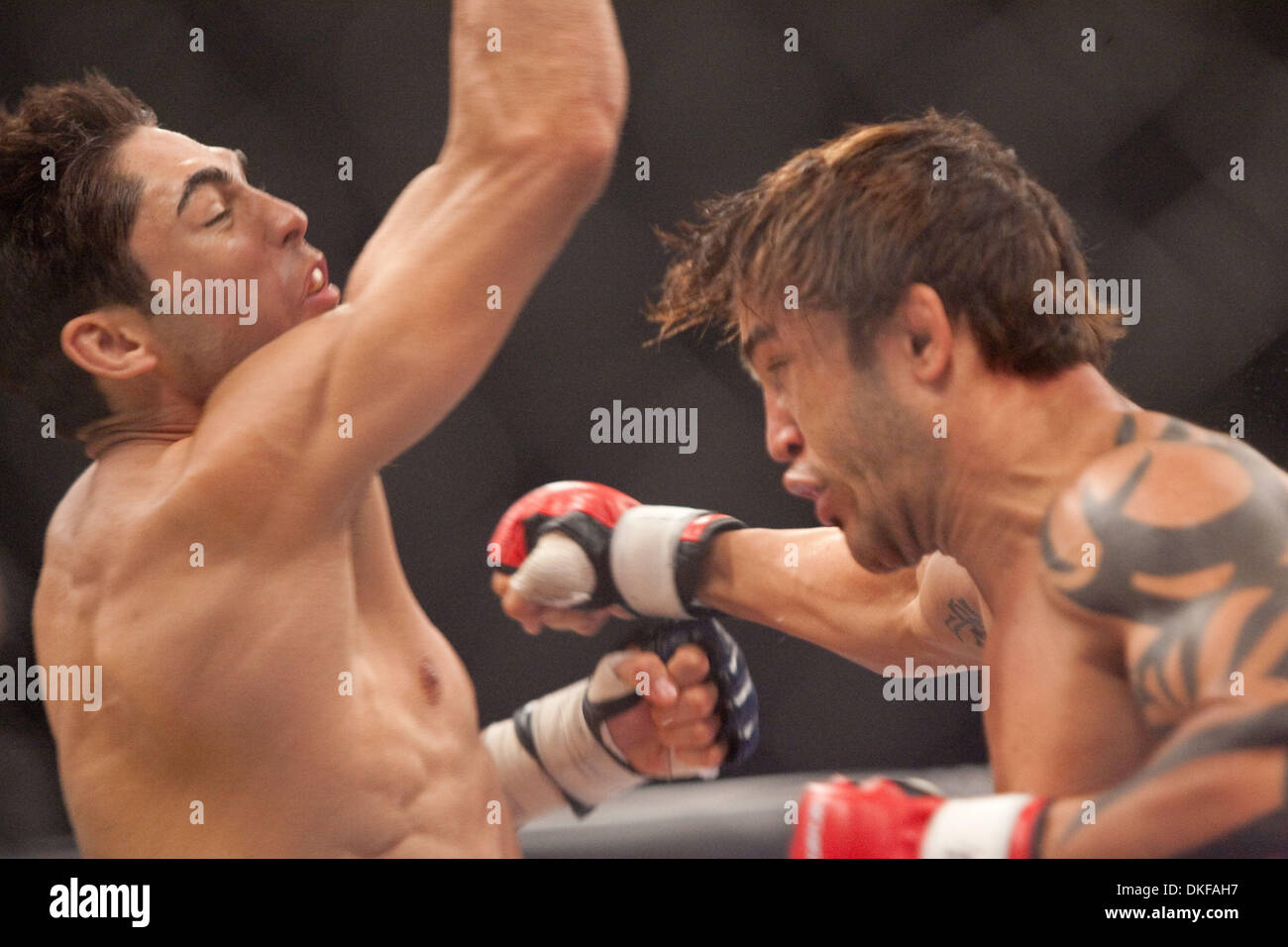 Jun 19, 2009 - Kent, Washington, USA - Strikeforce MMA fighting from ...