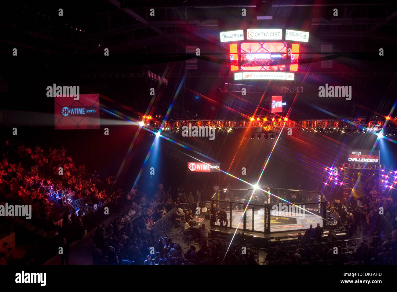 Jun 19, 2009 - Kent, Washington, USA - Strikeforce MMA fighting from ...