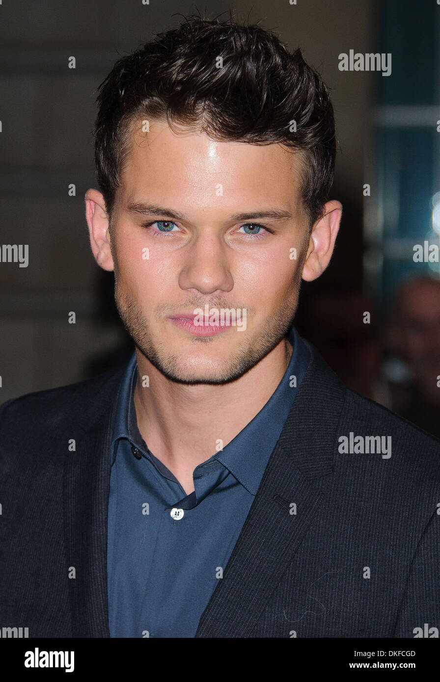 Jeremy Irvine Now Is Good