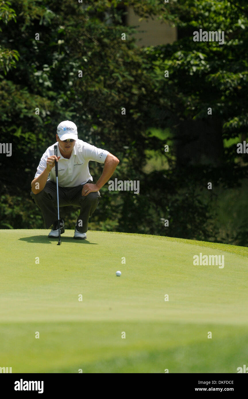Jun 28, 2009 - Cromwell, Connecticut, USA - ZACH JOHNSON Lines up his ...