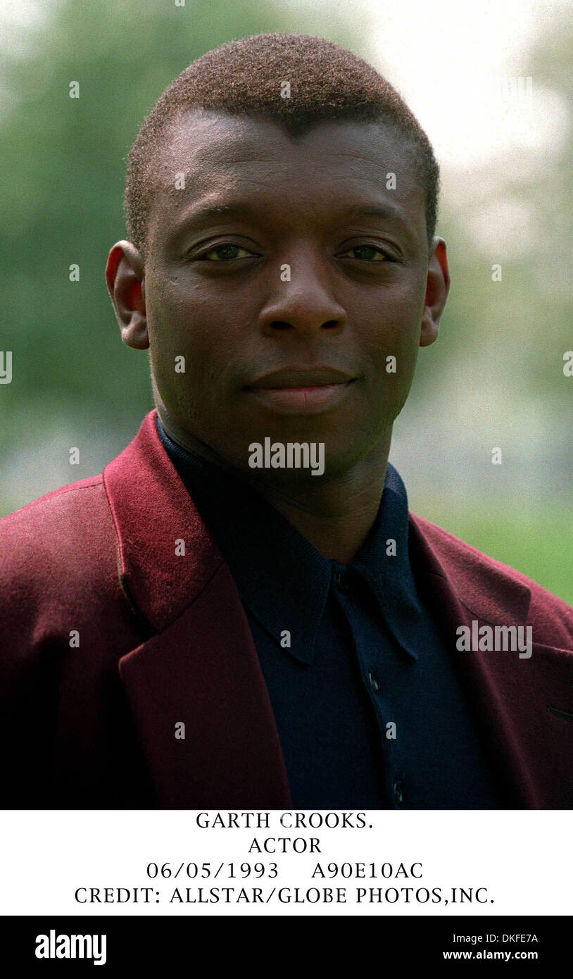 Garth crooks hi-res stock photography and images - Alamy