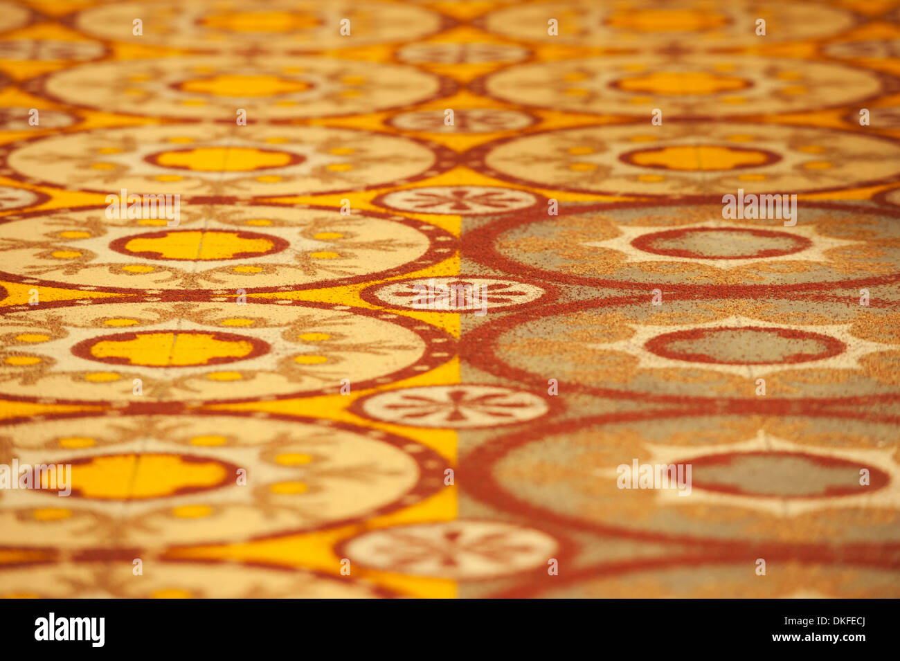 Islamic floor tiles uk hi-res stock photography and images - Alamy