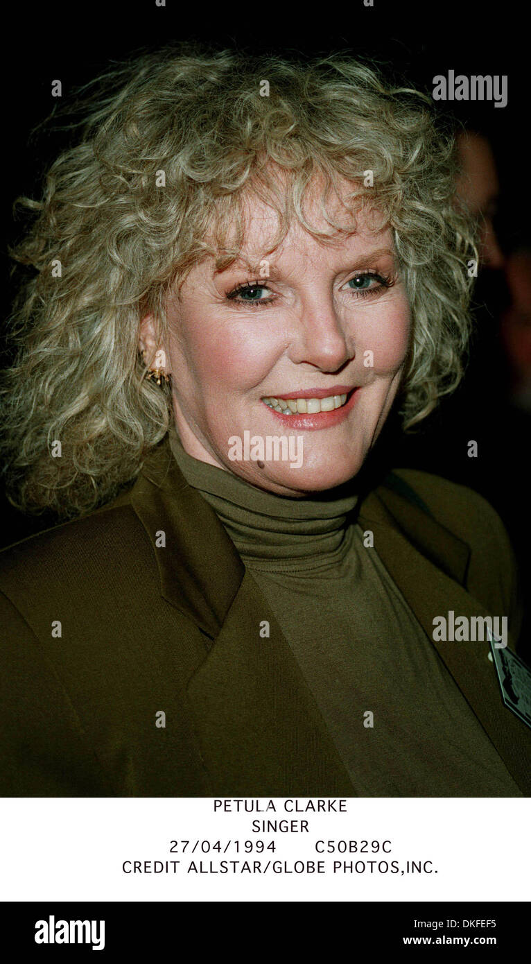 PETULA CLARKE.SINGER.27/04/1994.C50B29C.CREDIT ALLSTAR Stock Photo - Alamy