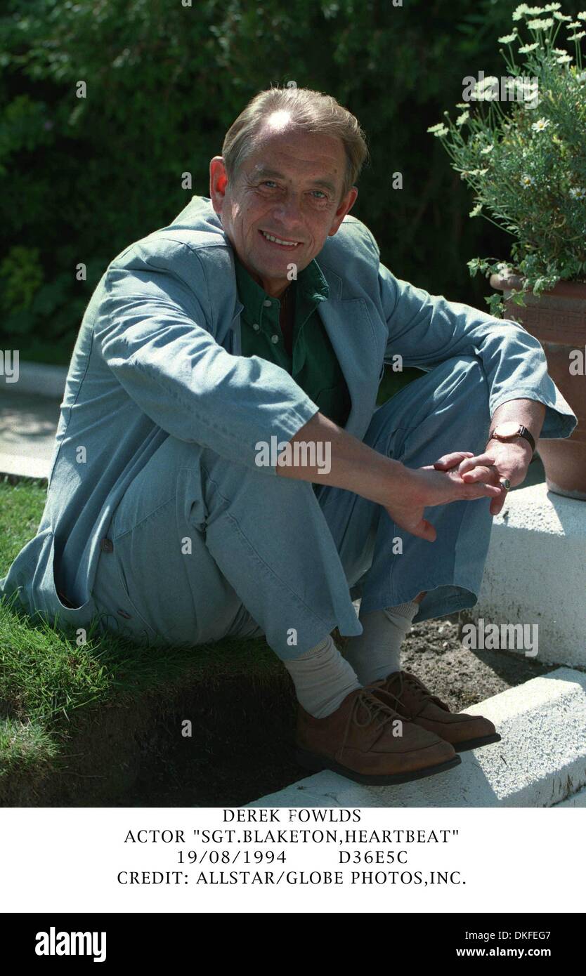Derek fowlds actor hi-res stock photography and images - Alamy