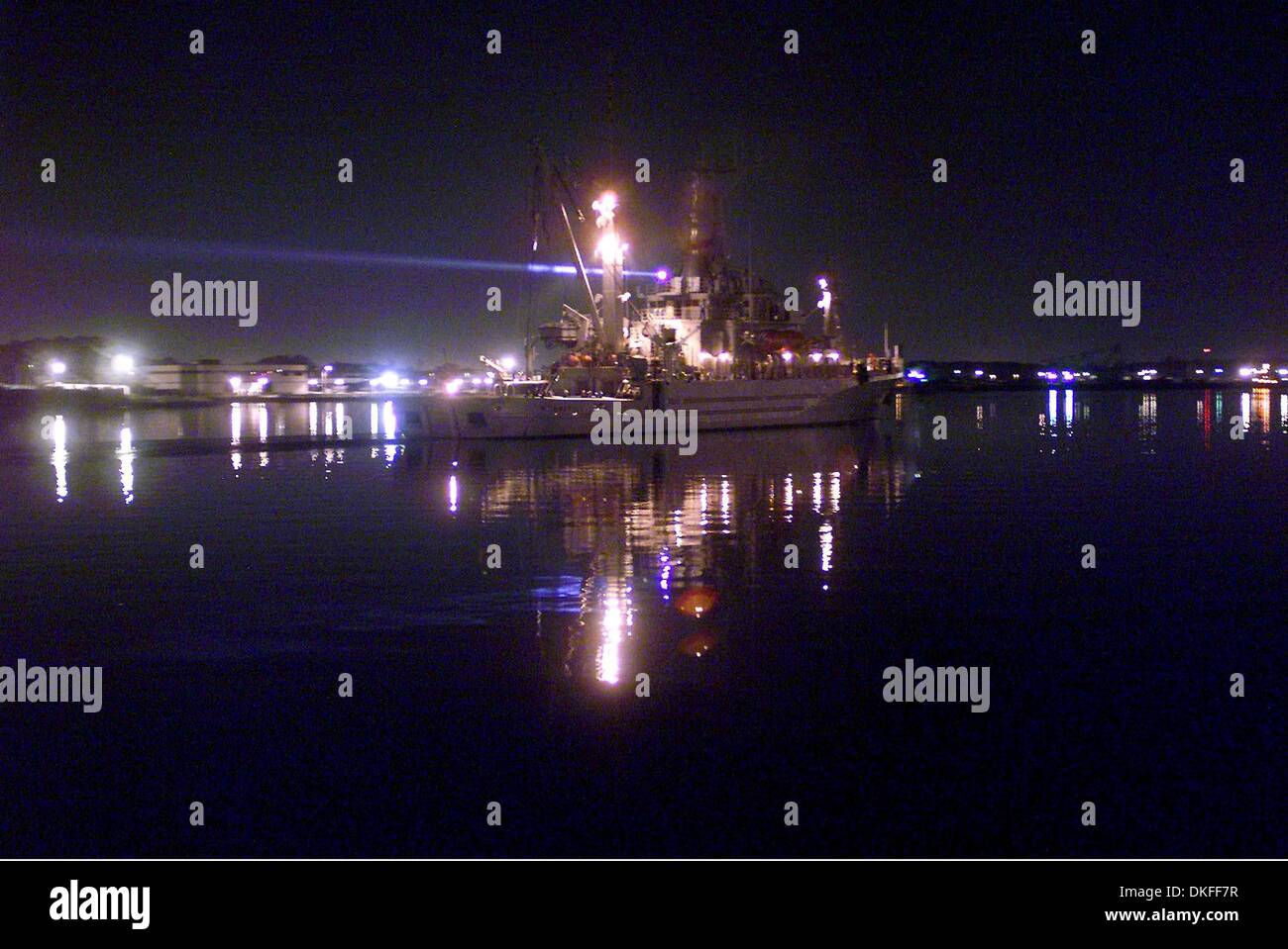 Oct. 31, 1999 - Nab Little Creek, Virginia - 991031-N-5830P-507..The ...