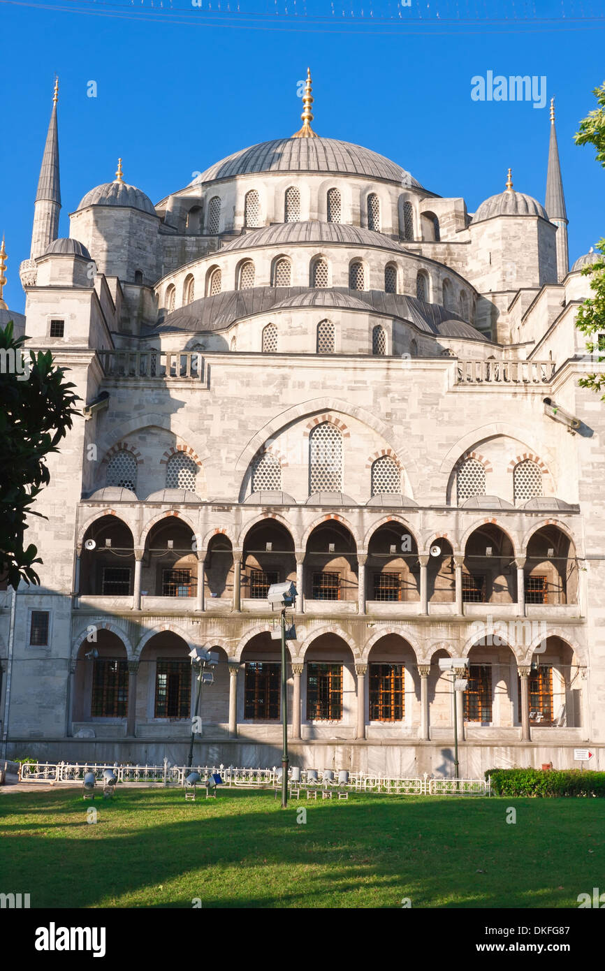 The blue mosque travel hi-res stock photography and images - Alamy