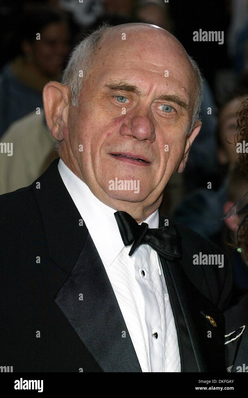 JOHN BARDON.ACTOR. .BBC TELEVISION CENTRE, LONDON.18/05/2002.DI1459 ...
