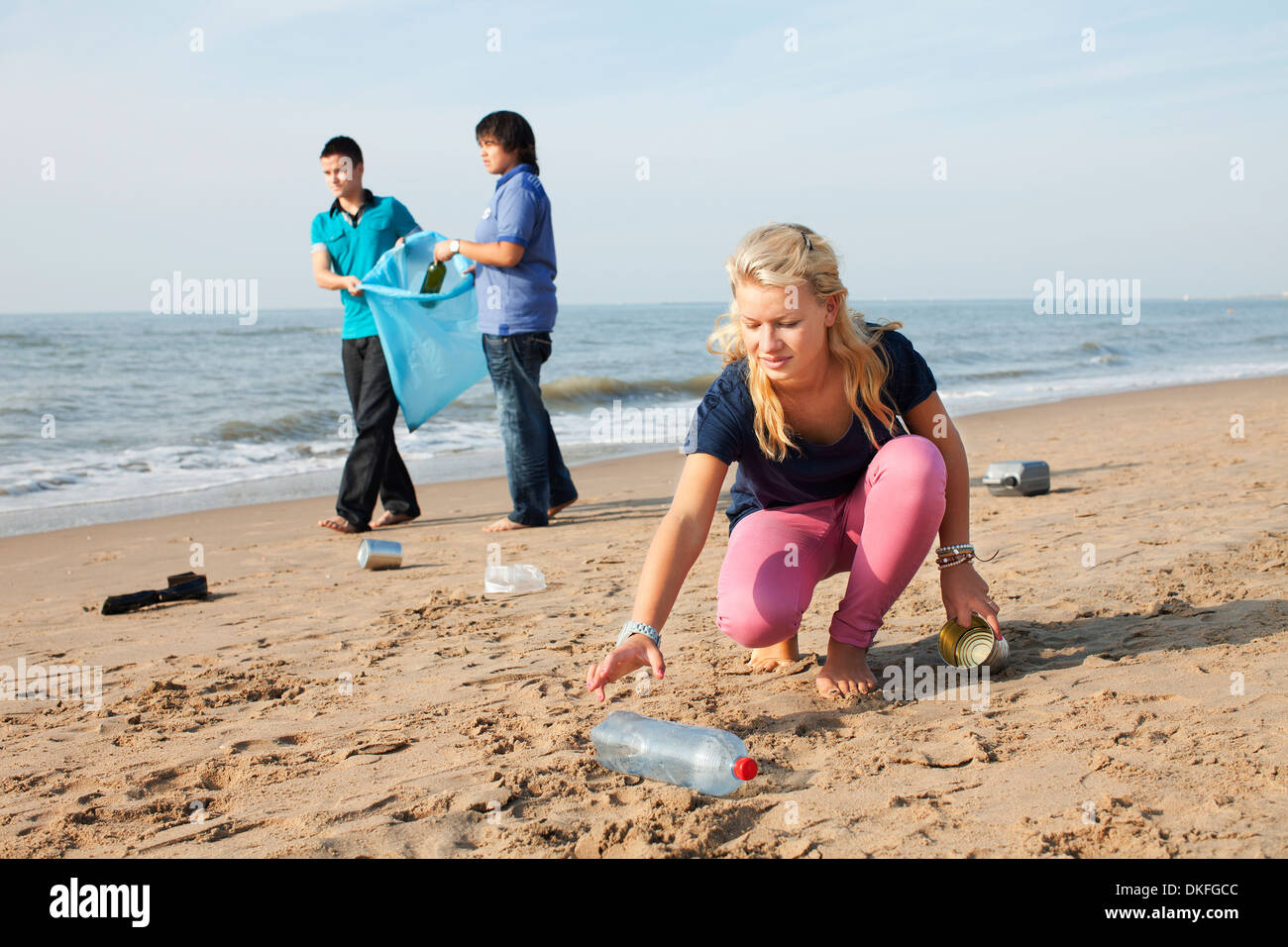 Litter collection day hi-res stock photography and images - Alamy