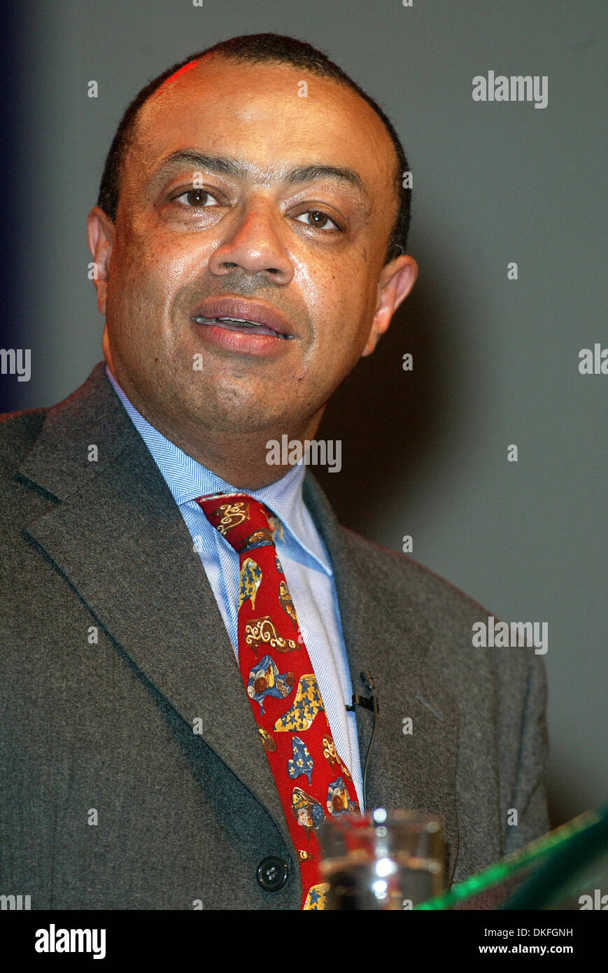 Paul boateng 2002 hi-res stock photography and images - Alamy