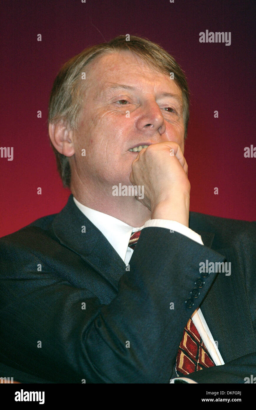 ALUN MICHAEL MP.LABOUR PARTY.TLABOUR PARTY CONFERENCE 2002.LABOUR PARTY ...