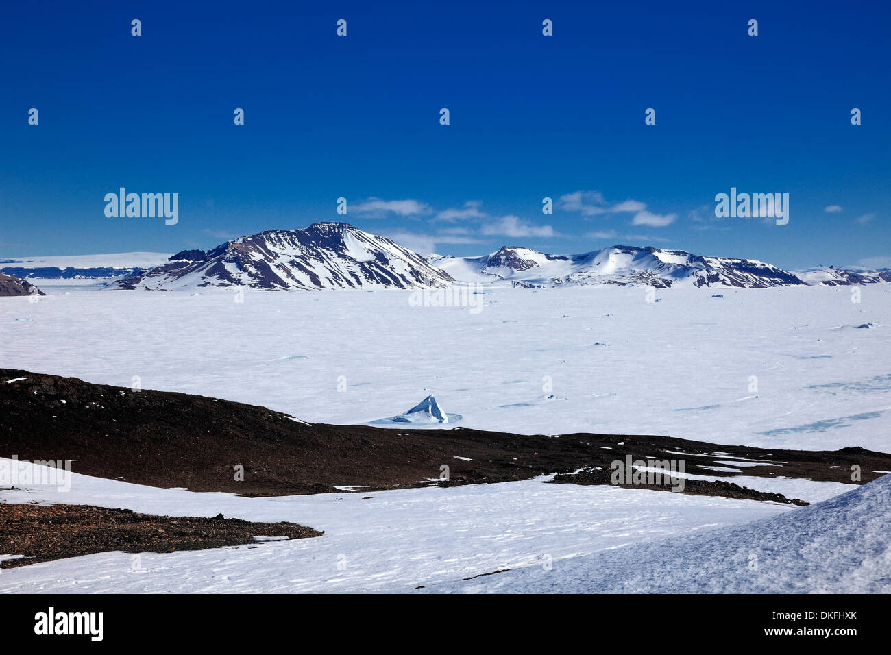 Ice landscape hi-res stock photography and images - Alamy
