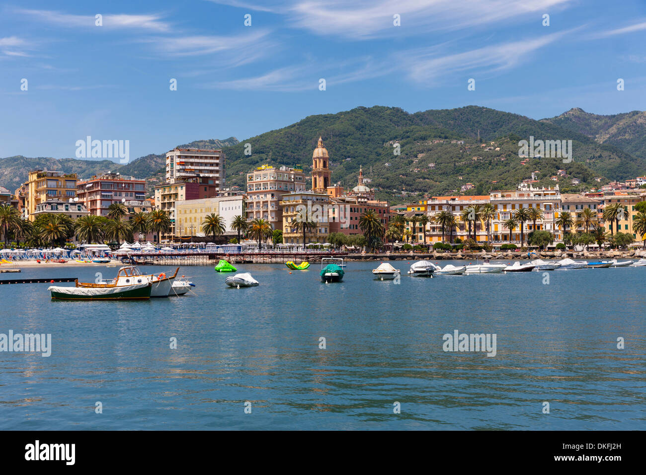 Urban photography italian cities hi-res stock photography and images ...