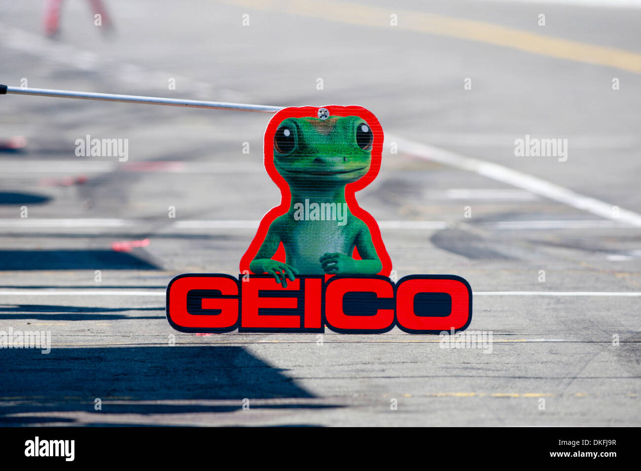 Nascar pit stop hi-res stock photography and images - Alamy