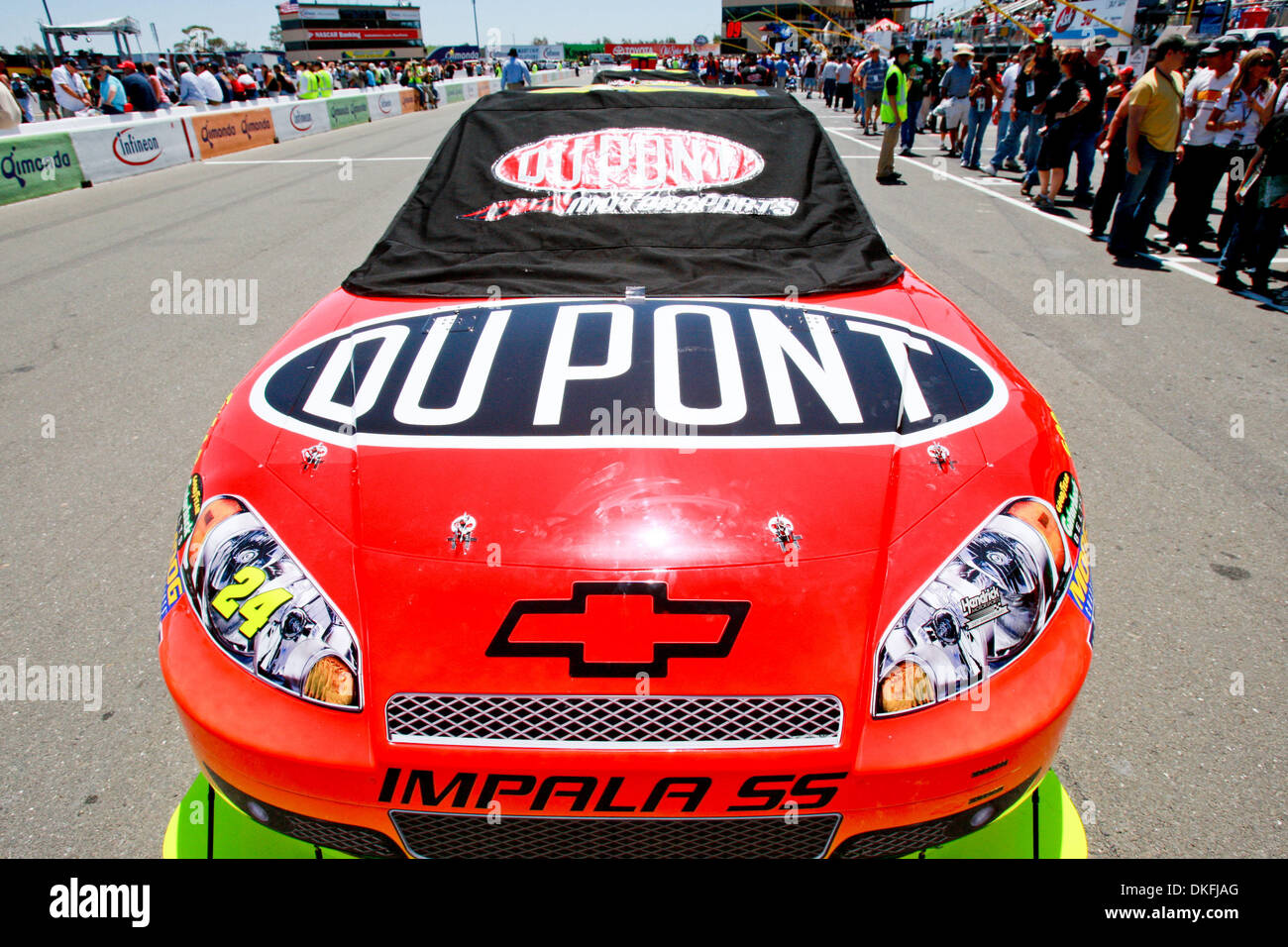 21 June 2009: Hendrick Motorsports driver Jeff Gordon in the #24 DuPont ...