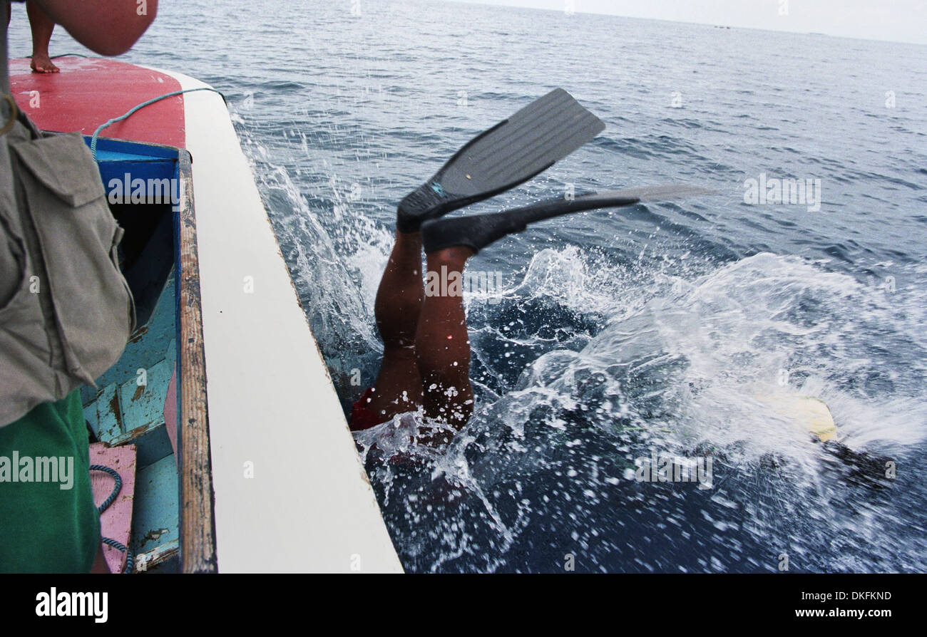 Pearl diver hi-res stock photography and images - Alamy