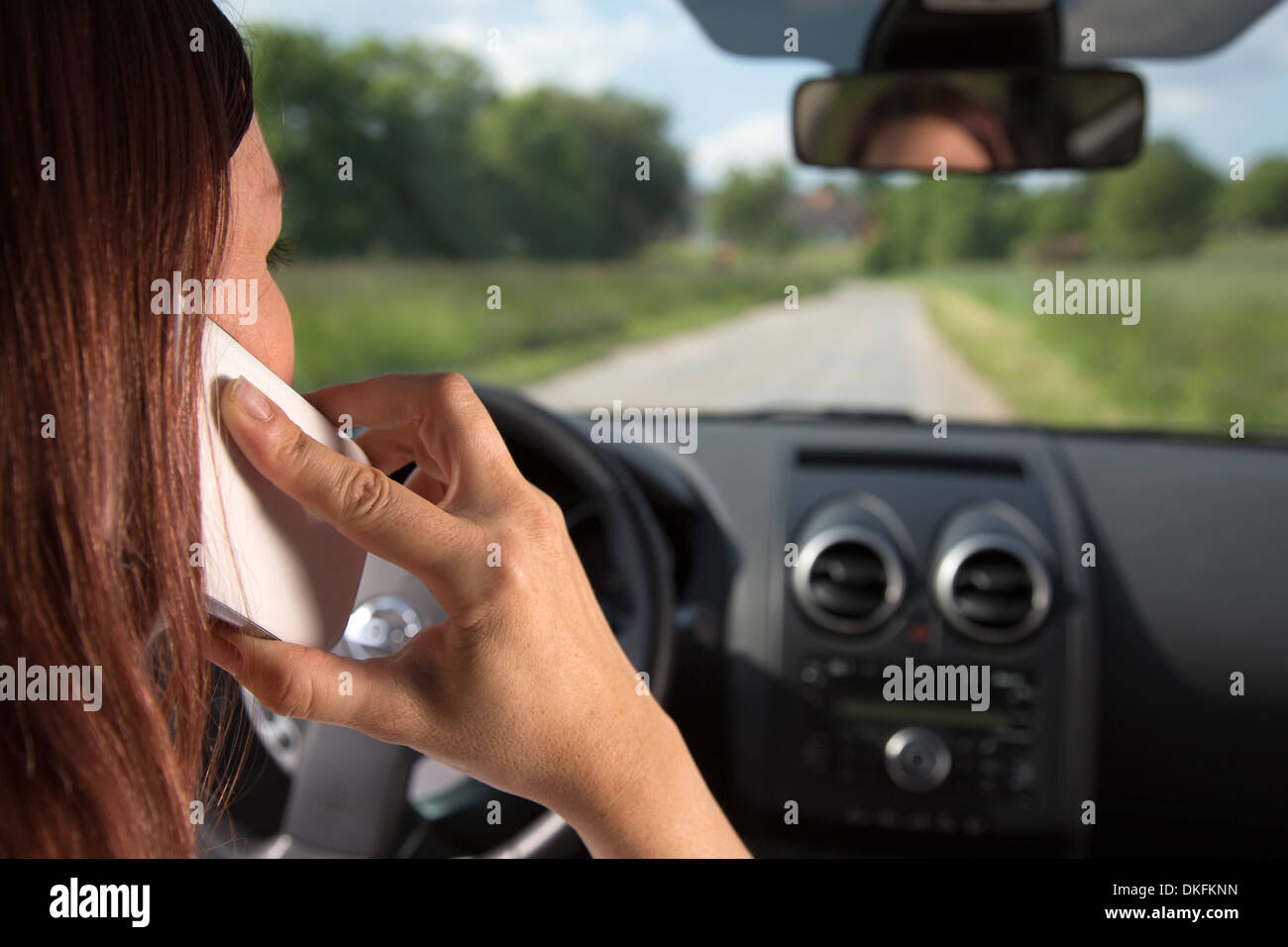 Using mobile when driving hi-res stock photography and images - Alamy