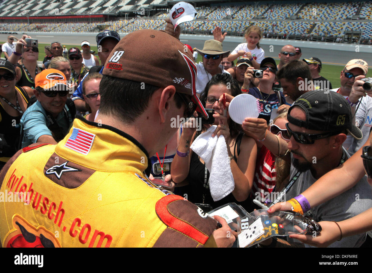 Porsche signs hi-res stock photography and images - Alamy