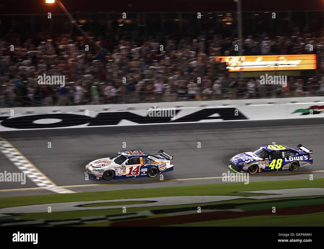 Daytona speedway finish line hi-res stock photography and images - Alamy