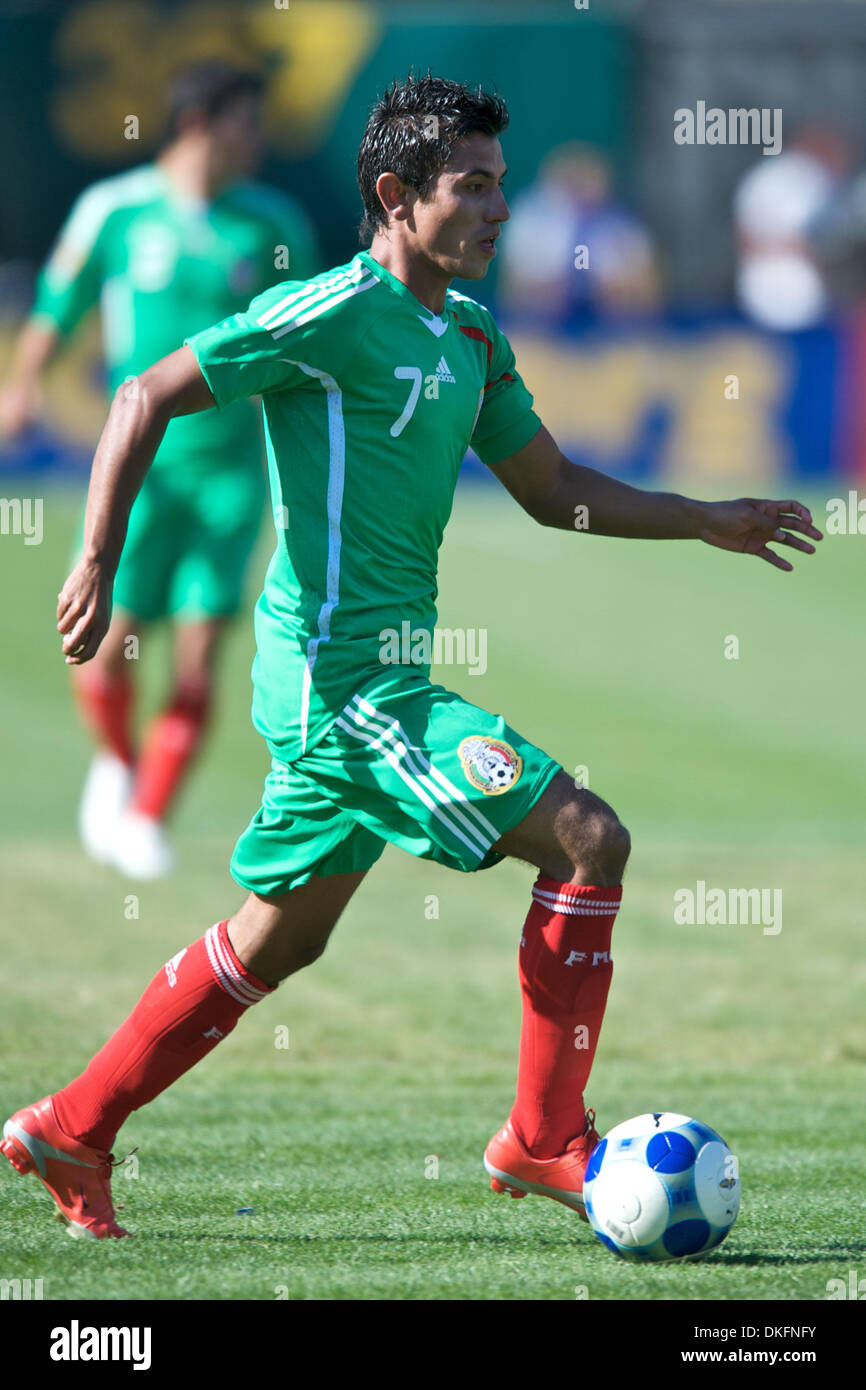 Jul 05, 2009 - Oakland, California, USA - Mexico forward ALBERTO MEDINA ...