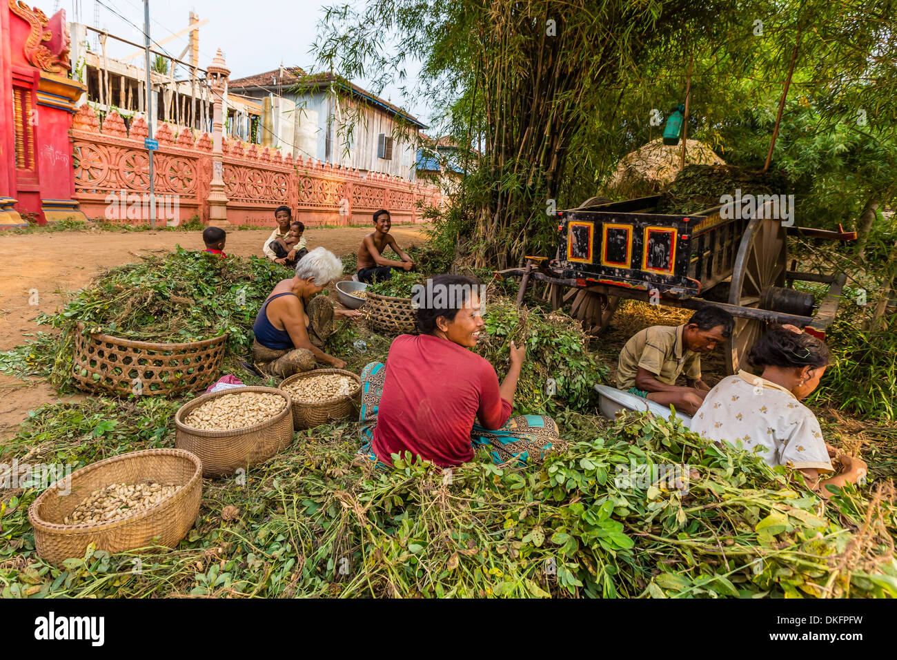 Angkor ban and river hi-res stock photography and images - Alamy