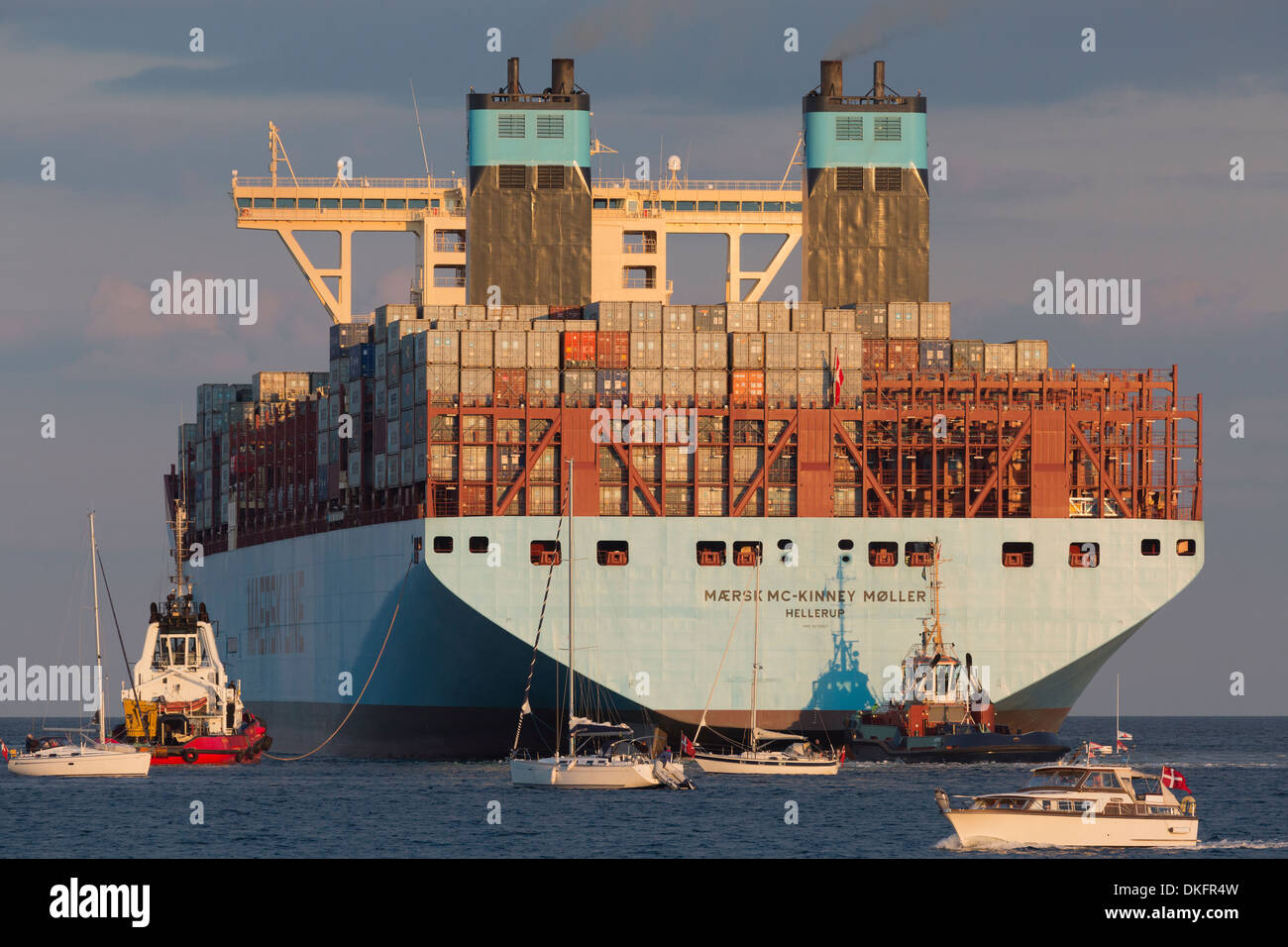 Maersk mc kinney moller ship container ship hi-res stock photography ...